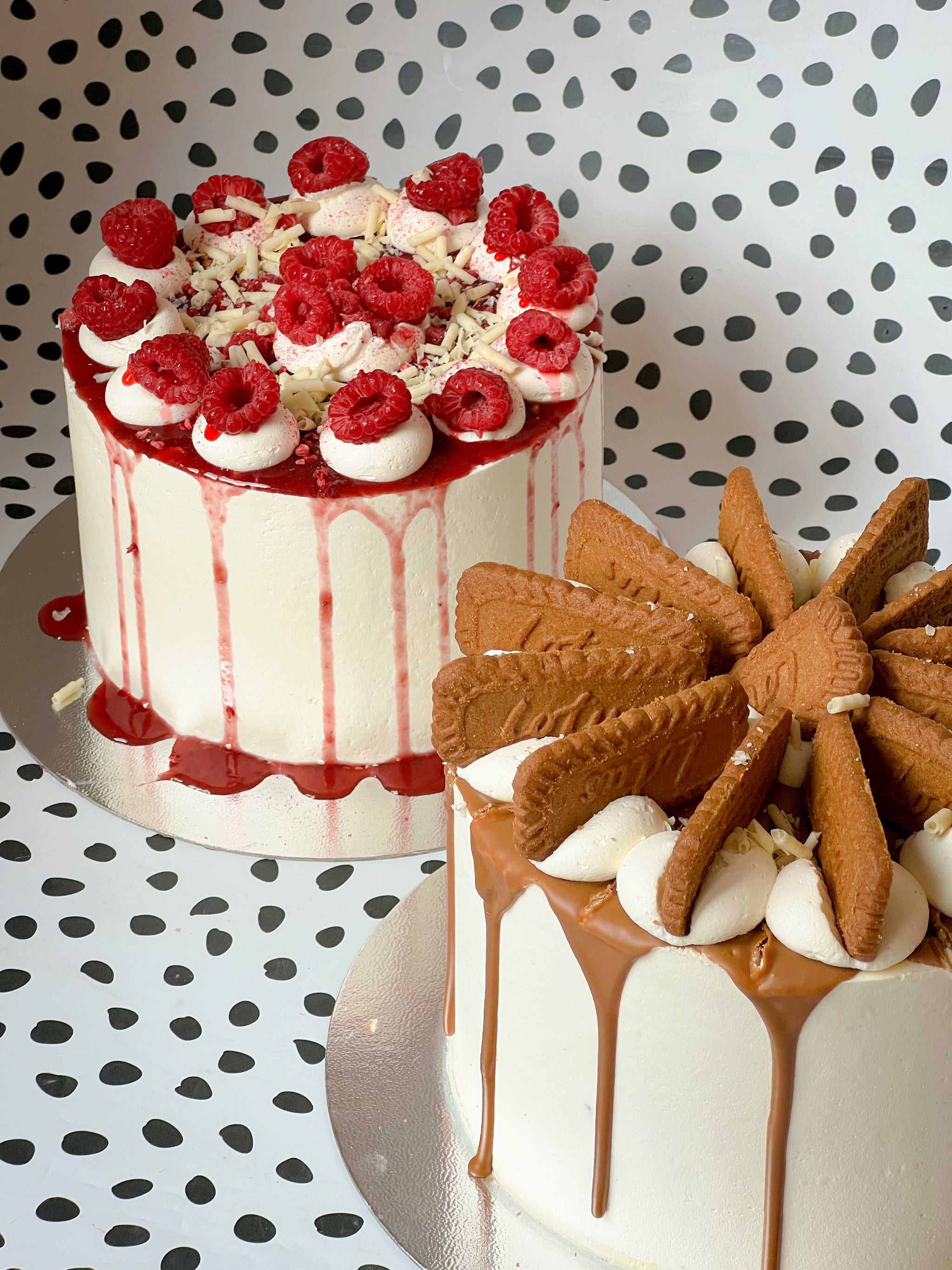 Ready to Order Cakes (Feeds 12) – The Baking Box Llanelli